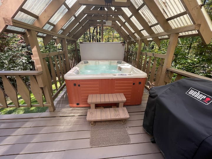 Cozy 3 Bed 2 Bath Cabin Hot Tub 5 Min To Mountain - Bridgton, ME