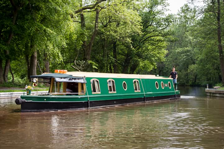 Grouse, 2-double Bed Houseboat With Indoor Fire - Abergavenny