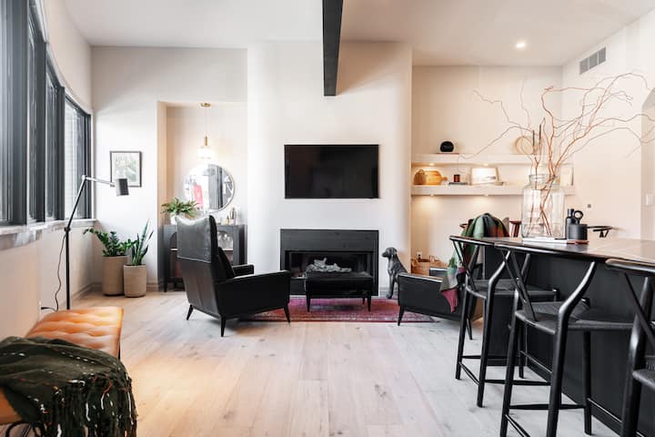 Lot 44: Suite 5 Wood Forbes Executive - Stratford