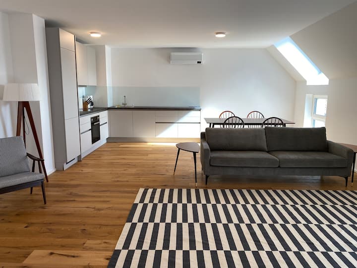 New Built Apartment(91 M²)top Located With Balcony - Vienna