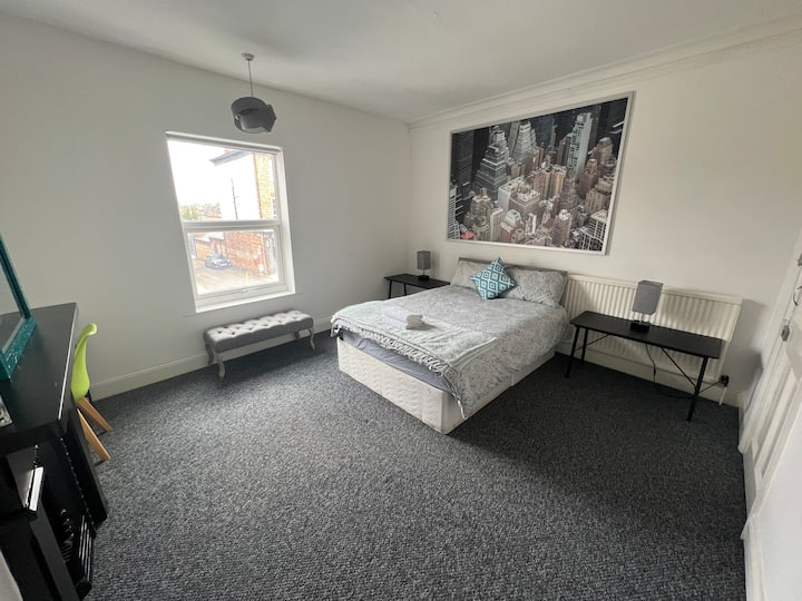 Large Double Room - Very Close To York Town Centre - York