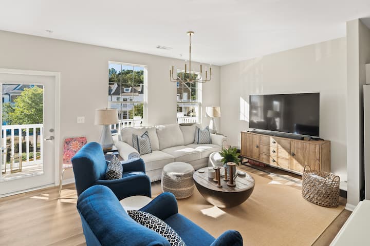 "The Blue Nest" - Oxford