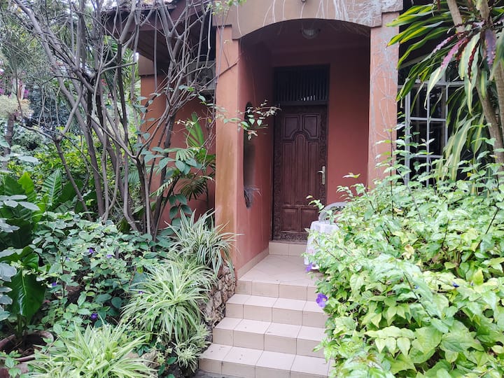 Bahari Beach Hideaway: Serene Views & Beach Access - Dar es Salaam