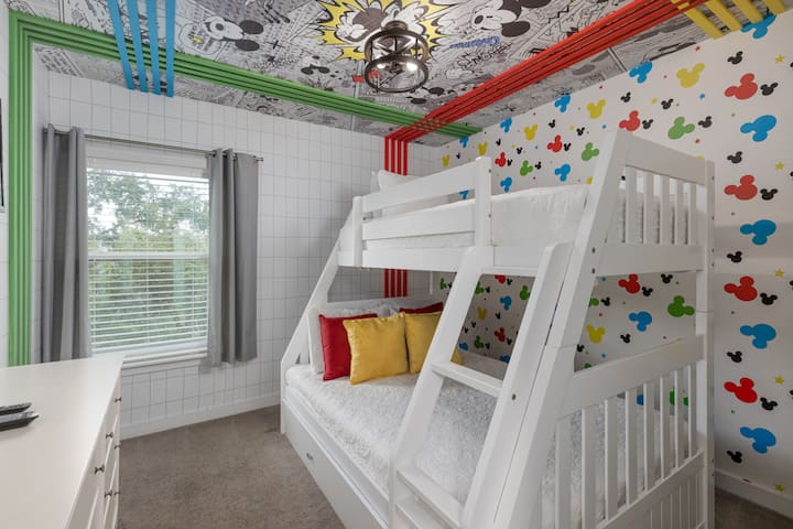Luxurious W/ Themed Bedroom, Pvt Pool & Bbq - Kissimmee