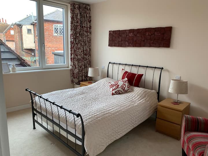 Barn View - Double Ensuite Bedroom - 도킹