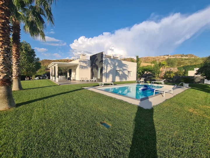Villa Con Piscina - 恩納