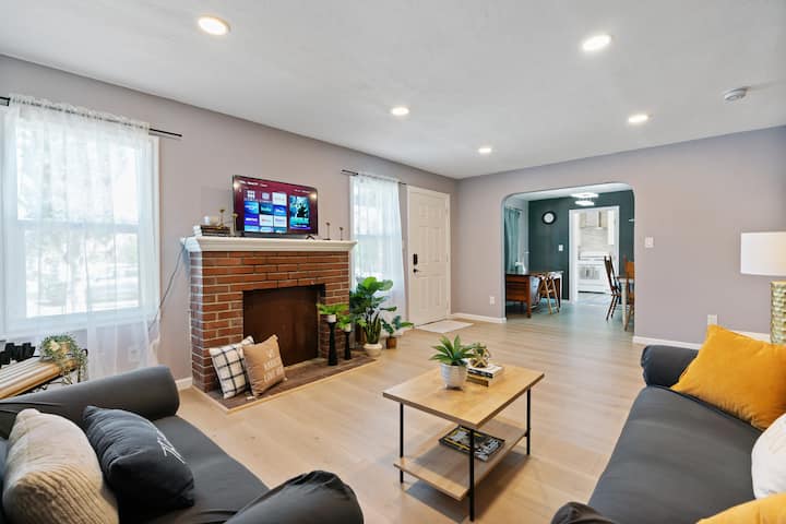 Spacious & Relaxing 2br Home Nr Freeway & Food - Pittsburg, CA