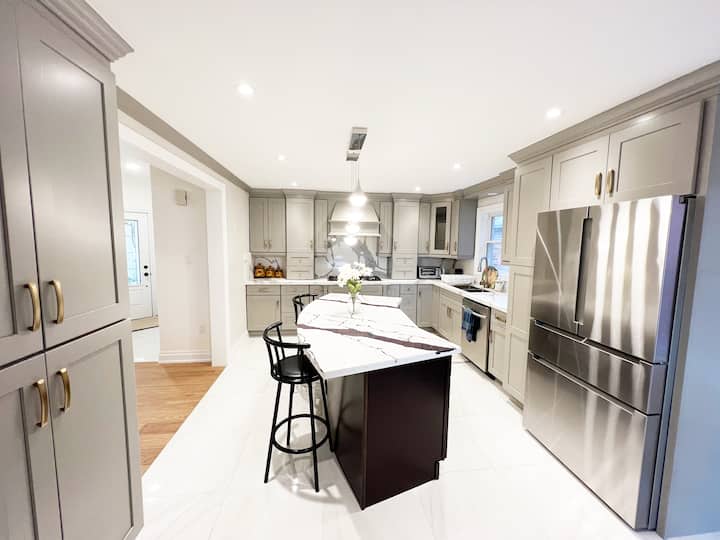 Amazing 3 Bedroom House In Downtown Newmarket - Newmarket