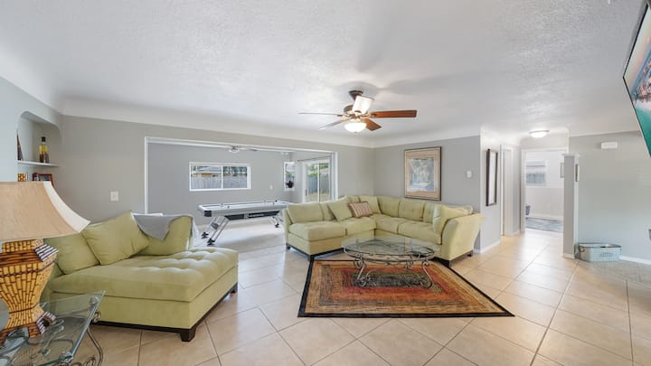 Large 2 Bedroom 3 Beds Sleeps 6 Or More - Clearwater, FL