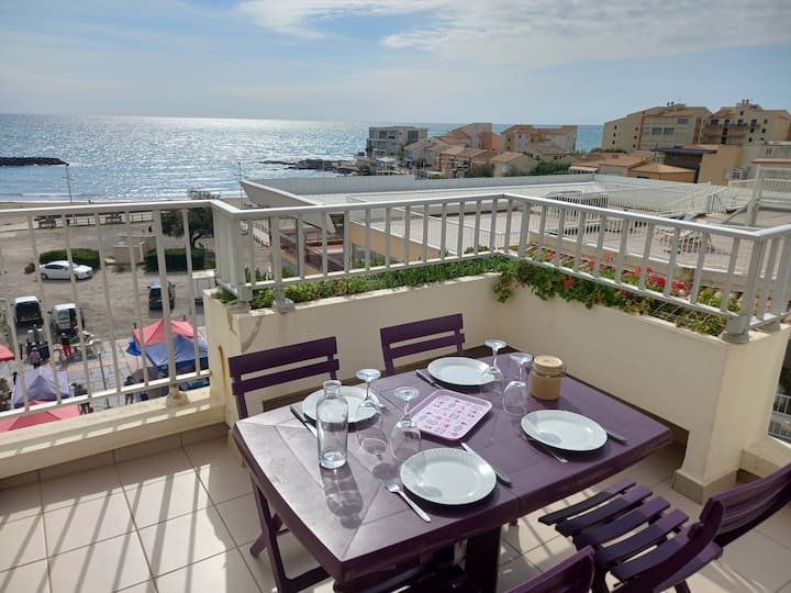 Vue Imprenable Pour Ce Joli T3 Climatisé - Agde