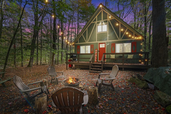 Chalet Solitude; Hot Tub/firepit/lakes/hiking - Arrowhead Lake, PA