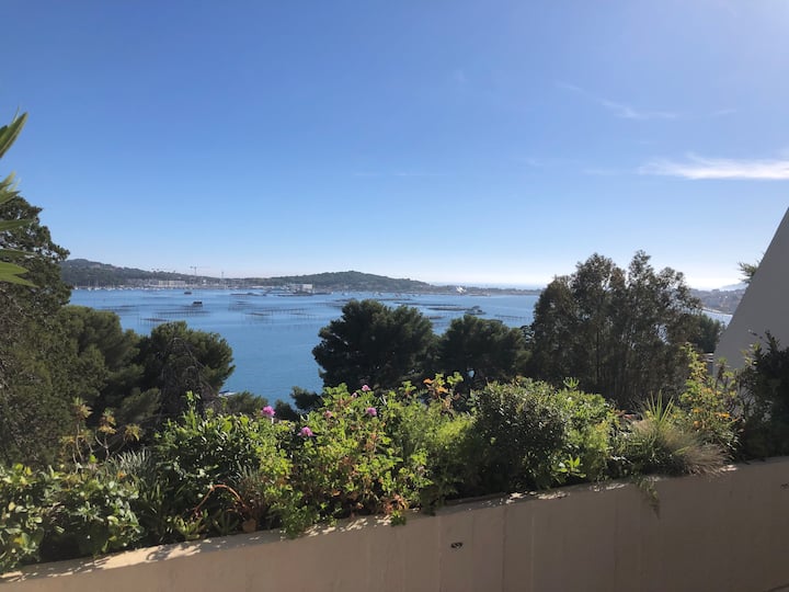 Tamaris Superbe Appartement ,Vue Mer Panoramique - Saint-Mandrier-sur-Mer