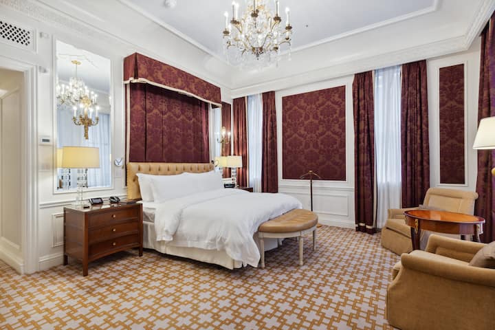 St. Regis Residence Club - 2 Br Suite. 5th Ave Nyc - Manhattan, NY