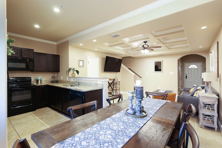 Cute Randolph Afb Retreat-pet Friendly- Guest Fave - San Antonio, TX