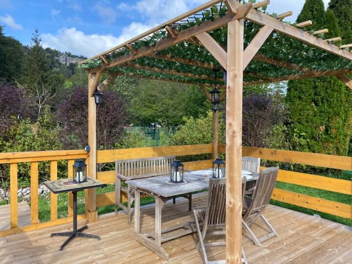 Un Havre De Paix Dans Un Nid De Verdure (1 Chbre) - Champagnole