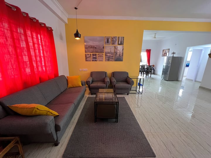 Spacious 2 Bedroom Unit Designed To Perfection! - Hyderabad