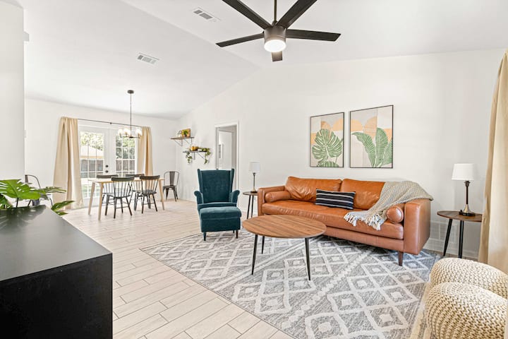 Greenway Access | Near Silver Springs | Ping-pong - Ocala, FL