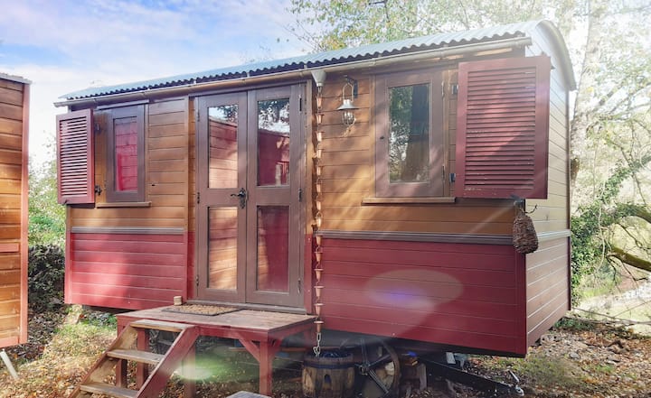 Jolie Roulotte Au Cœur Du Cantal "La Gypsy" - Cantal