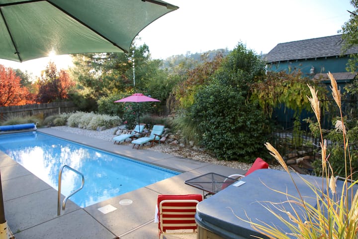 Unique Home! Private Garden With Pool & Hot Tub. - Murphys, CA