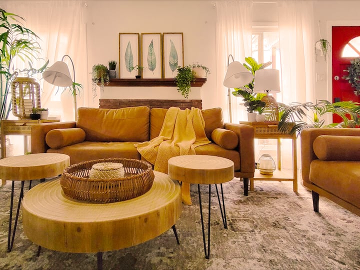 Boho Chic Home | Hot Tub | Sofi • Beach • Lax - Carson, CA