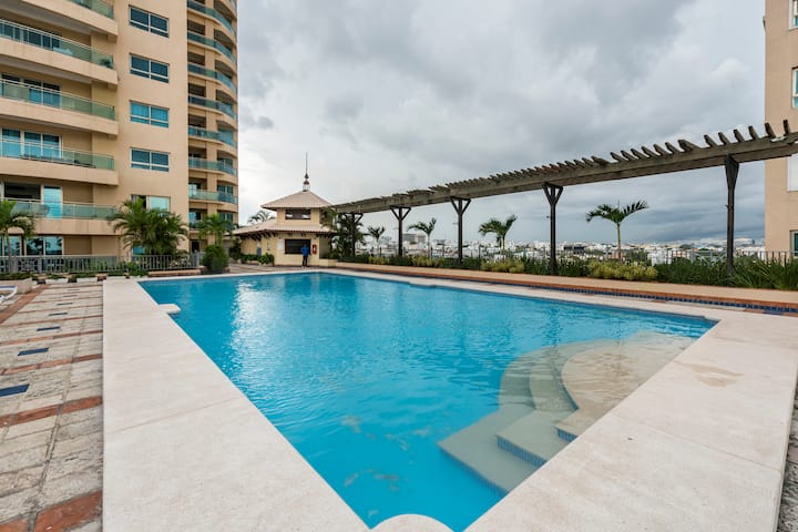 Hermoso Apartamento Piscina Incluido, Vista Al Mar - Santo Domingo