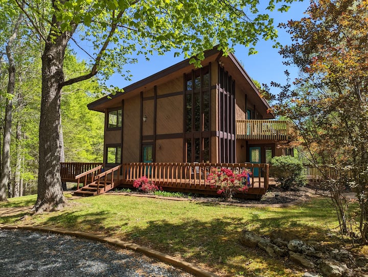 Seven Springs, A Cozy Getaway Sitting On 500 Acres - Virginie