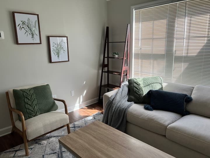 Boho 3 Bed/2 Bath South Charlotte Cottage - Piper Glen Drive – Charlotte