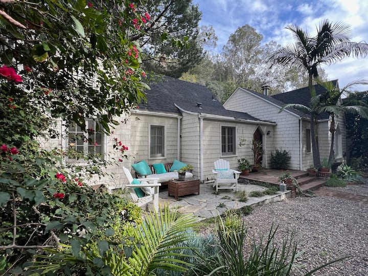 Charming English Country Cottage In Laurel Canyon - West Hollywood