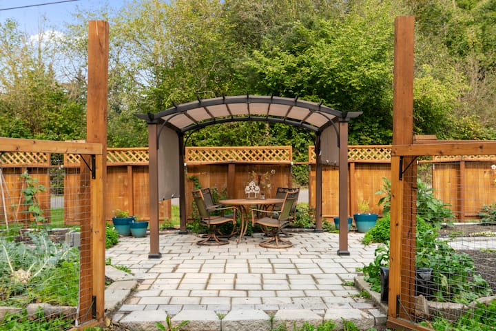 Grayson B&b | Pet Suite | Private Entry, Breakfast - Monroe, WA