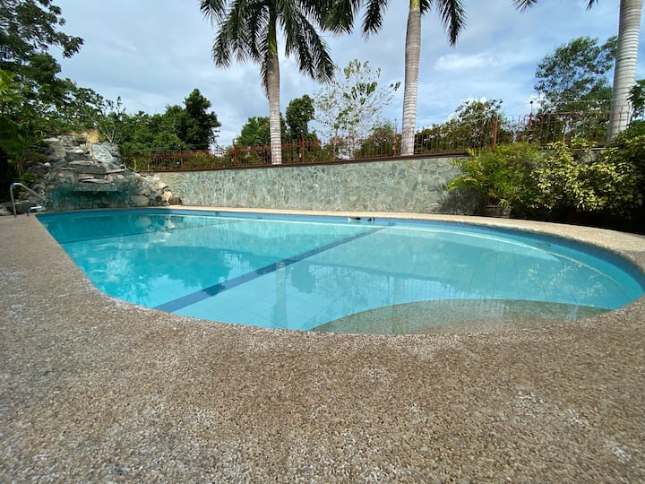 Casa Flordelizau2, Quiet Place Next To Alona Beach - Philippines