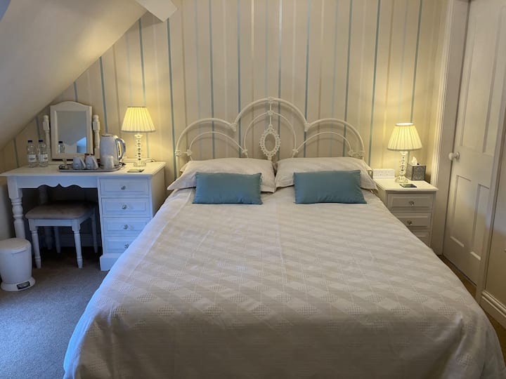 King Room | Craig Y Glyn - Llanbedrog
