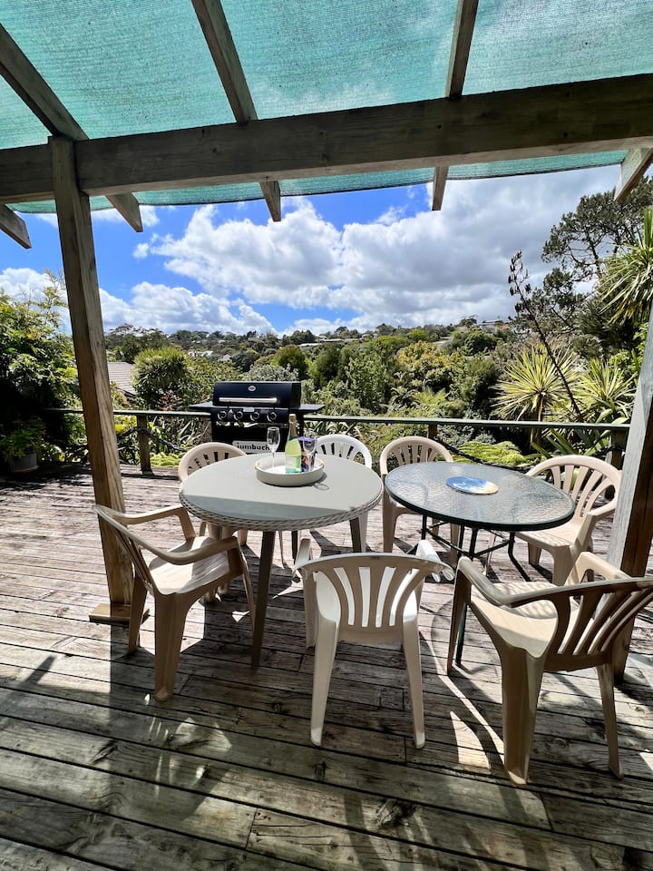 Mill Bay Charmer - Mangōnui