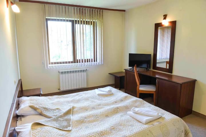 Guest House "Lovna Sreshta" - Bansko