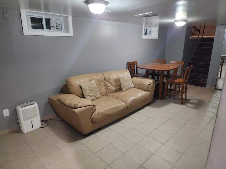 Adorable Corner Home With  Private Entrance. - Cherry Hill, NJ