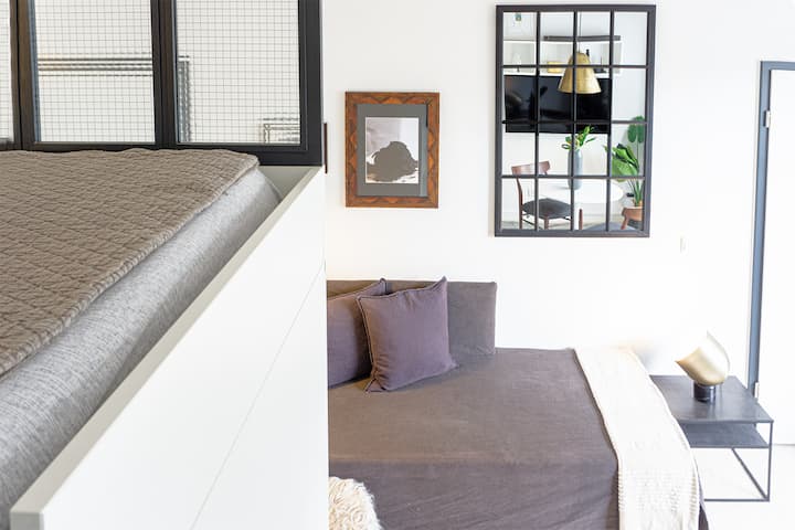 Stylish Studio In Trendy Neighborhood + Terrace - Düsseldorf
