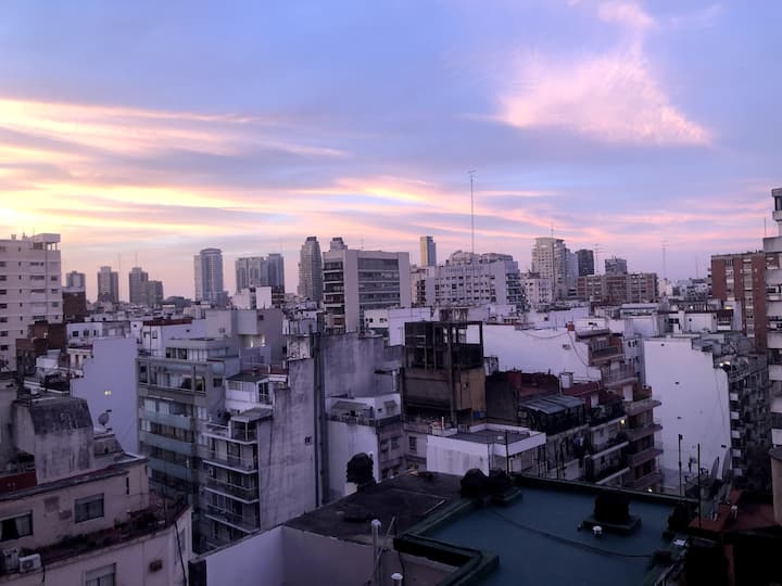 Hermoso Cuarto  En Pleno Recoleta, Cerca De Todo - Argentine