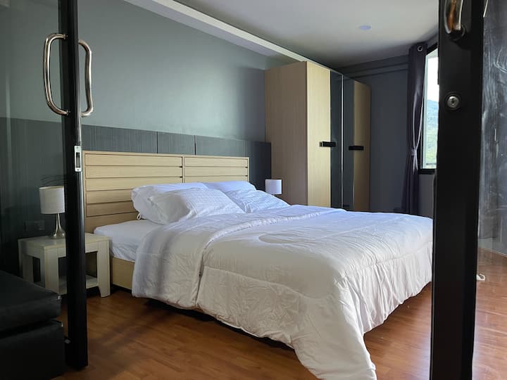 Mountain View Condo Large 1 Bedroom /Wifi/pool/gym - Chiang Mai