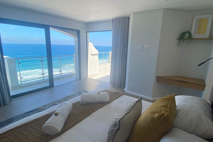 1201 Bermudas - Luxury Penthouse With 360 Views - Umhlanga