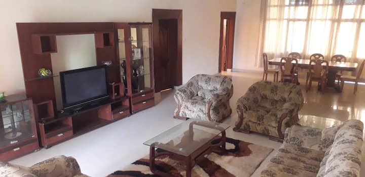 Bujumbura: Superbe Appartement En Résidence - Burundi