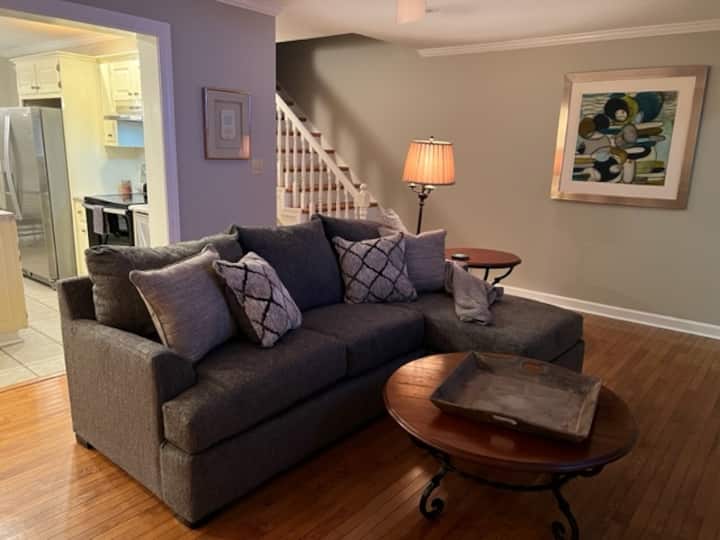 Beautiful Fully Furnished Home In North Jackson Tn - Humboldt, TN