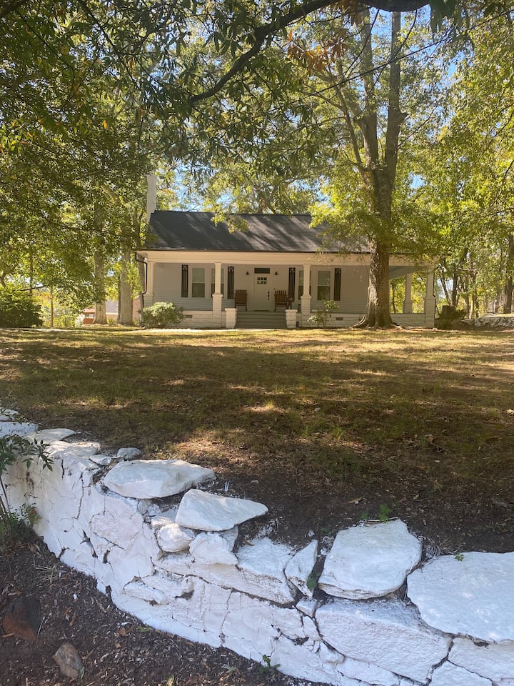 Home Away From Home - Riverdale, GA