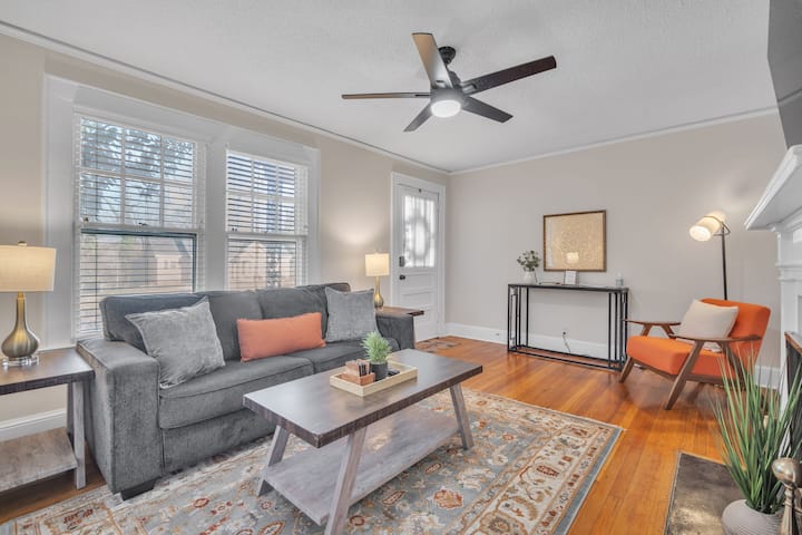 2br Home With Game Room, Near Downtown & Nature - Greenville, SC