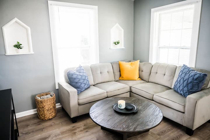 Cozy 2br Minutes From Lucas Oil, Perfect For St/mt - Indianapolis