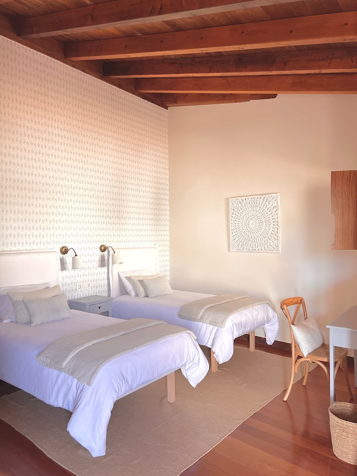 Habitación 2, Dos Camas Indiv. En Hotel Boutique - Villagarcía de Arosa