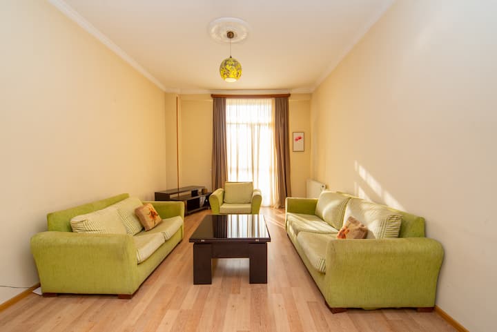 Apartment Near Isani Mall And Isani Metro Station - Tiflis