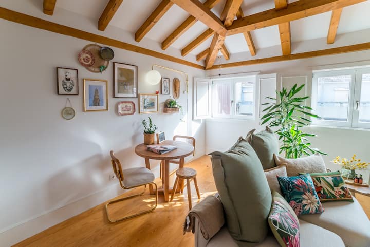 Sunrise Attic Almada - Charming And Best Location - Vila Nova de Gaia
