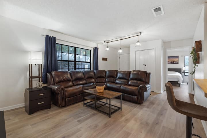 Charming Ground Floor Apartment- 3 Blocks From Fsu - Tallahassee Museum