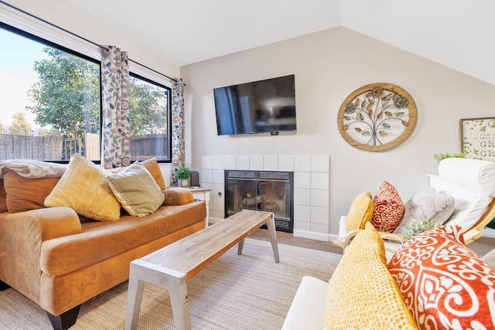 Westgate Poolside Villa-near 198 - Visalia, CA