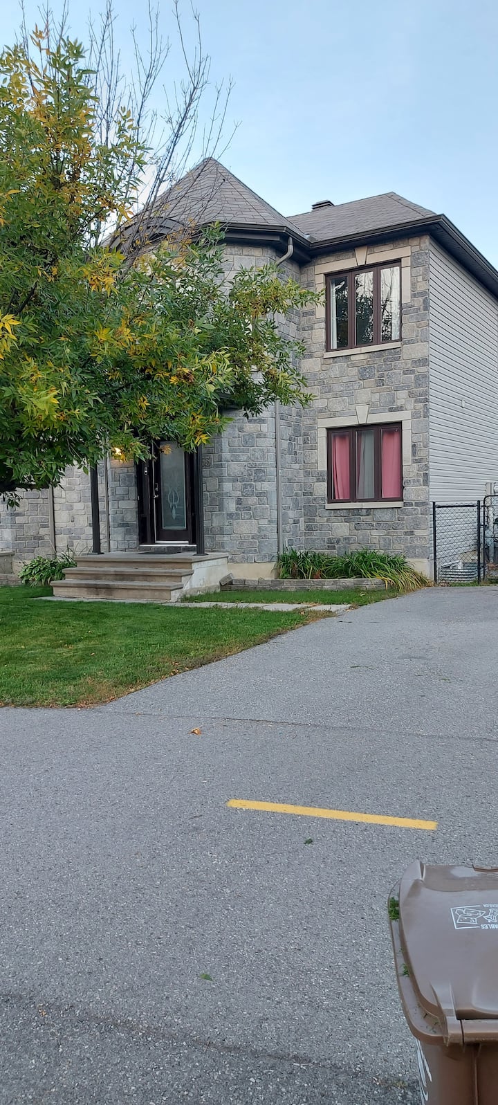 Endroit Charmant Avec Foyer - Kanata