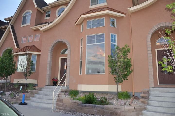 Saskatoon Specious 3bd Town Home - Parker, CO